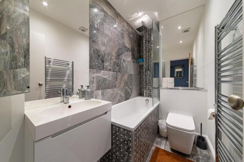 Specious Bright Flat With Garden In Central London - Chelsea