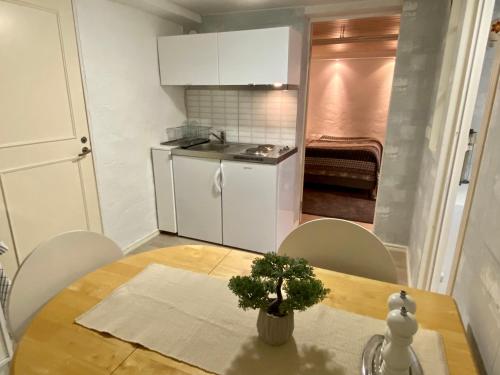 Lower Floor Of 50 Sqm In Nice Villa With Parking - Stockholm