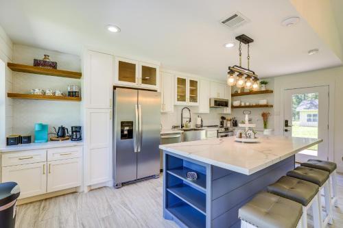 Bright Wallis Cottage W/ Pergola & Grill! - San Felipe, TX