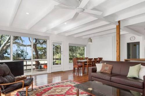 Whispering Gums - Ocean Views, Pet Friendly, Ev Unit 7kw For Electric Cars, Sleeps 7 - Lorne