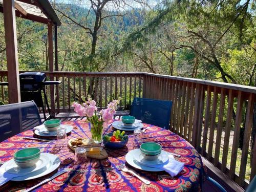 Avenue Of The Giants Caraway Cottage (#3) - Humboldt Redwoods State Park, Weott