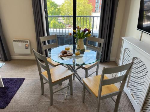 Two Bed Flat White Star Place - Southampton