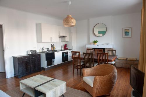 Appartement Spacieux Avec Balcon Et Parking - Brest