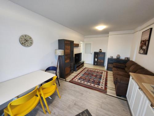 Inamstro Copou Apartments Deals & Reviews, iasi | LateRooms.com