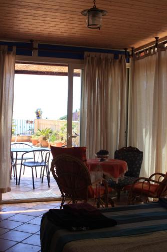 The Dolphins Guest House - Taormina