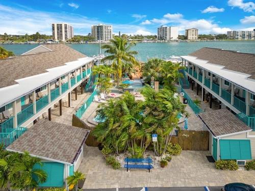 Five Palms Vacation Rentals- Daily - Weekly - Monthly - Dunedin, FL
