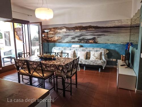 La Casa Degli Specchi-villetta Con Due Giardini - La Maddalena
