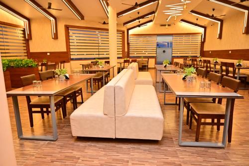 Hotel Panchsheel - Ayodhya, India - Updated 2026: Hotel prices and ...