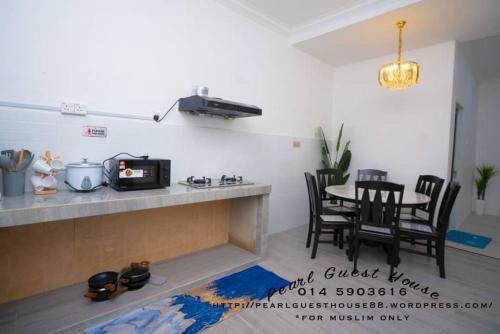 Pearl Guest House - Kerteh