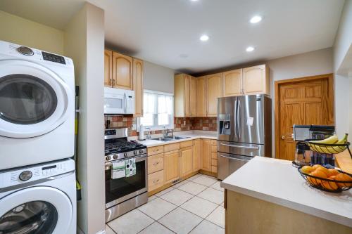 Pet-friendly Saint Paul Home Near Allianz Field! - Minneapolis−Saint Paul Airport (MSP)