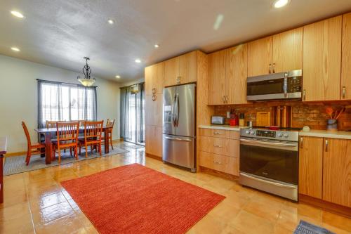 2 Mi To Asu Campus! Game Day Hub W/ Patio - Tempe, AZ