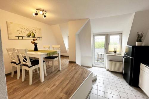 Wunderschone Wohnung Mit Balkon In Plauen - Pöhl