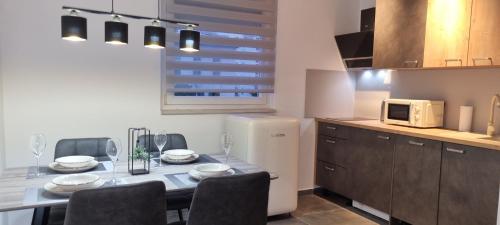 Qr Apartment For Family, Couples Or Friends Stay - Rijeka