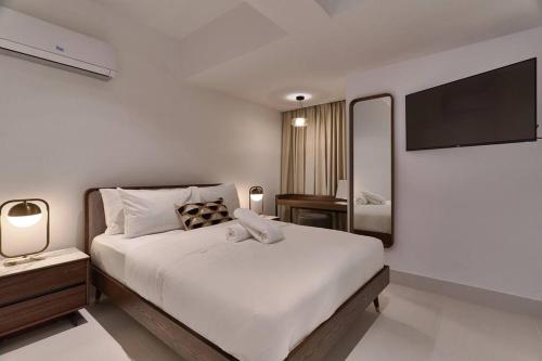 From $50pp - 10Th Floor in Luxury Tower Piantini W- Pool in Piantini ...