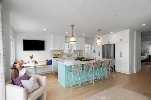Amazing Location! Luxurious Beach Cottage.ocean Views - Los Angeles, CA