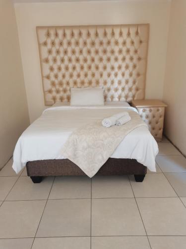 Maletjane Holiday Resort in Beestekraal, South Africa - reviews, prices ...