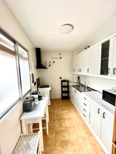 Apartamento Vera, Apartamento De 2 Dormitorios Con Balcon En El Centro De Antequera - Antequera