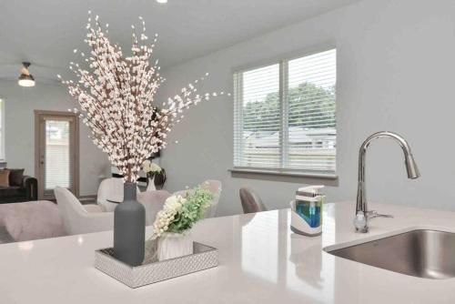 4bedroom Escape - Near Med Center With Backyard - Pearland, TX