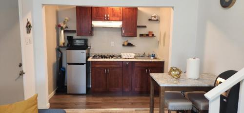New ! Lovely Studio W/ Patio, Parking On Premises - Valley Center, CA