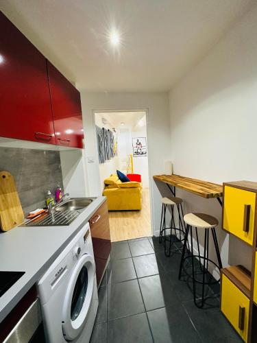 Pop Appart Appartement Artiste Configure En Galerie Dart A 200 M Du Centre Ville Avec Climatisation - Avignon
