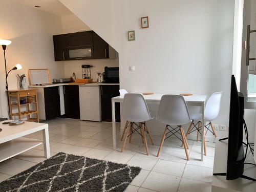 Biarritz Centre, Pres Avenue De Verdun- Plage Et Casino A 10 Mn A Pied- 4 Personnes - Biarritz
