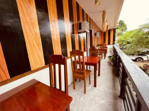 Brenmariel Tourist Inn - 艾爾尼多