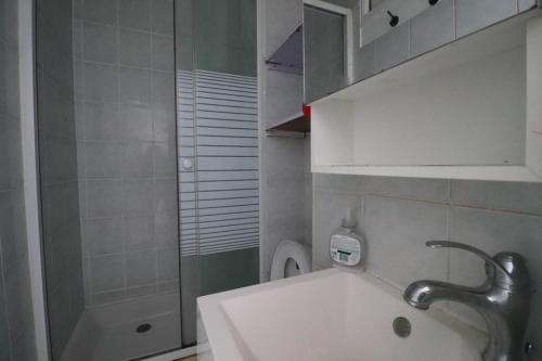 Montrouge 1 Bedroom Flat 30m2 - (2 Pieces) - ibis Paris Vanves Parc des Expositions