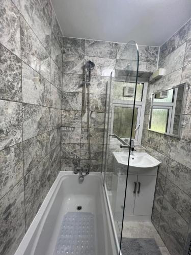 T Lodge - Abbey Wood - London