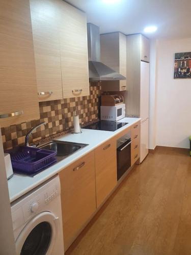 2f, Aire Acond, 85m2, 2 Dormit Mas Sofa Cama, 6 Huespedes, Wifi Gratis - La Línea de la Concepción