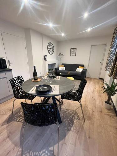 Coin De Paradis Avec Spa Illimite En Plein Centre Avranches - Avranches