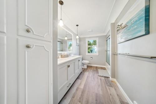 Charming Erie Home ~ 2 Mi To Downtown Delights! - Erie, PA