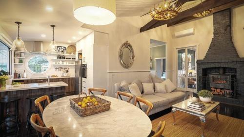 Soma Trentham - Trentham