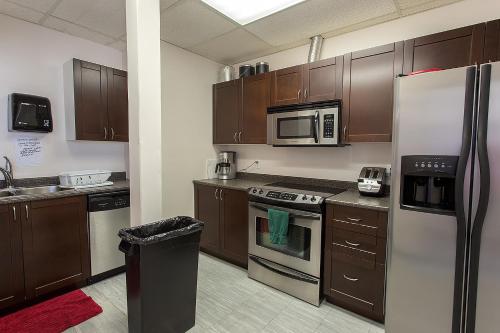 Vernon Hostel - Vernon