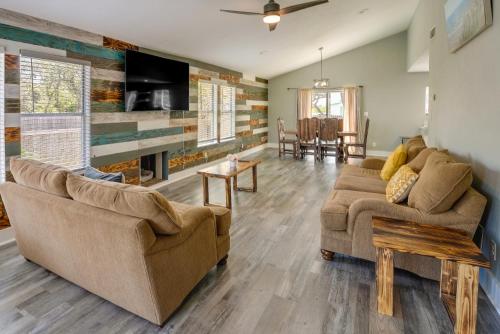 Hot Tub & Fire Pit: Rockport Vacation Rental! - Rockport, TX