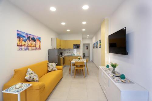 Kris Apartments - Taormina