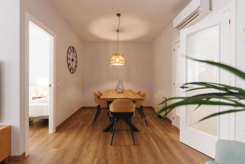 Bravissimo Figuerola, Spacious 3-bedroom Apartment - Girona