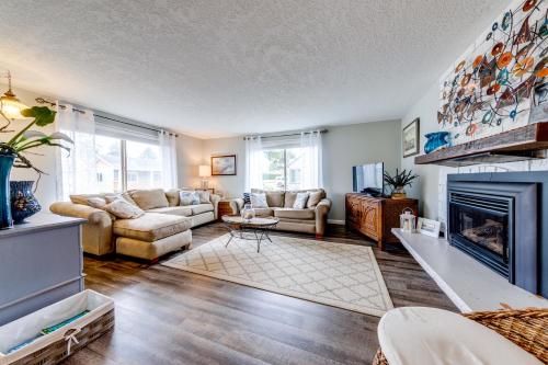 Seashell Beach House - Cannon Beach, OR