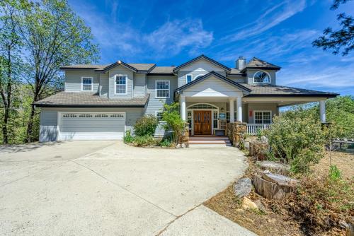 11 Acre Mountain Spirit Retreat - Shaver Lake, CA