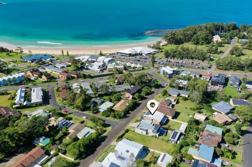 Wallace Waves - Mollymook