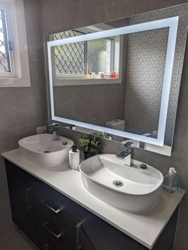 Entire House In Chermside West 2-beds Ultra-clean - Brisbane