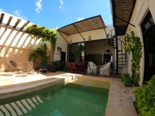 Bella Casa Colonial Gonzalez Con Piscina - Campeche