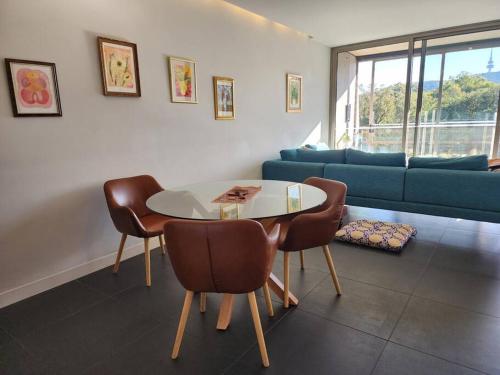 Green Rose Quiet Spacious Lakeside Carpark Exceptional 70m2 - Canberra