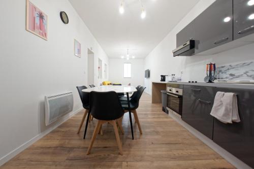 Le Perpinb - 6 Personnes - Bureau & Wifi - ibis budget Perpignan Centre