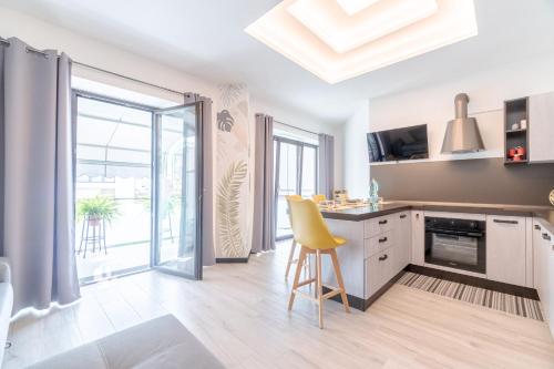 Guesthost - Lovely & Cozy Apartment With Terrace - Chiavari