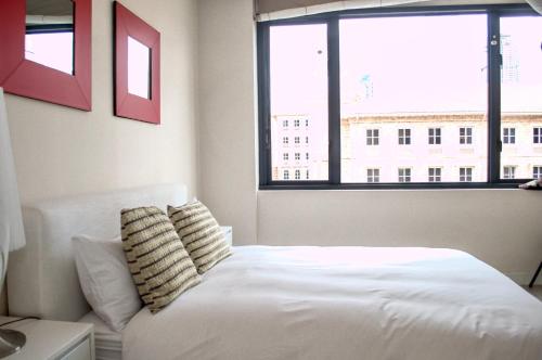 The Sandton Emperor Apartments in Johannesburg, South Africa - reviews ...