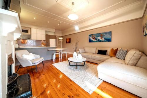 The Fourth Sussex House - Glenelg