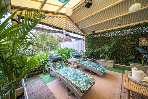 Amazon At Seacombe Gardens - Marion