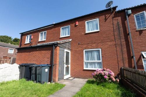 Ideal Home With Private Parking For Contractors & Groups - Birmingham