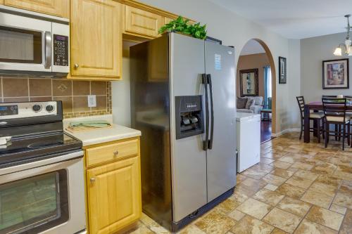 Birmingham Home W/ Yard - 15 Mi To Downtown! - Leeds, AL