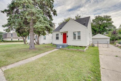 Pet-friendly Southfield House With Ping Pong Table! - バーミンガム, MI